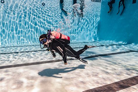 Photography Session Pool Scuba Diving