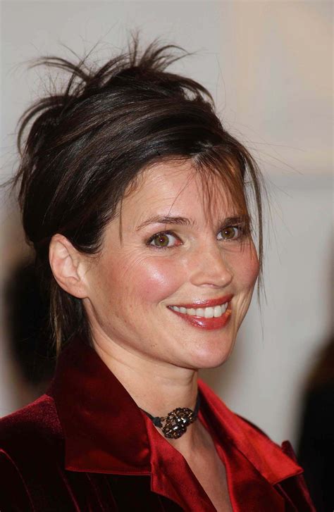 Julia Ormond Wallpapers 44 Images Wallpapercat
