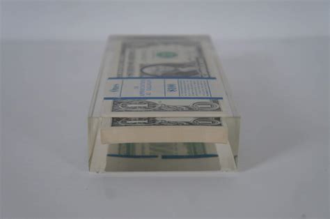 1974 Us 100 One Hundred Dollar Bundle Bill Stack Lucite Money Paperweight