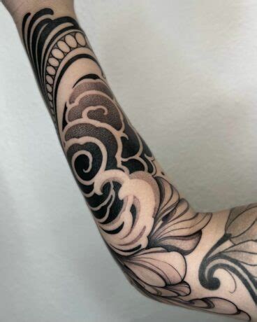 13 Amazing Neo Traditional Tattoo Designs