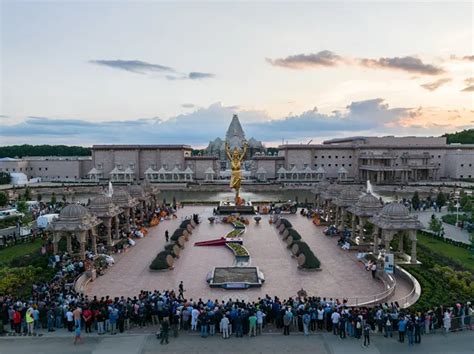 20 Amazing Facts About America Akshardham Temple In Robbinsville New