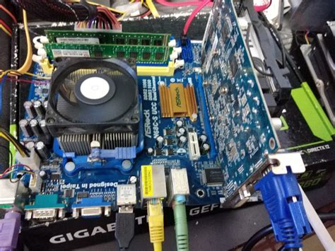 Matična Asrock N68c S Ucc Socket Am2 Am3 4 Gb Ddr2 Phenom X3 8650