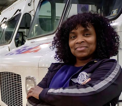 Fedex Employee Uniform Hundreds Of Fedex Pilots Picket For Updated