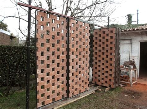 تکنیک ساخت دیواره مشبک آجری پاویون اکسپریمنتال