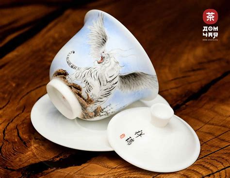 Гайвань Цзиньдэчжэнь Крылатый Тигр Матовый фарфор ручная роспись 180 мл
