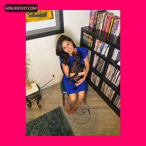 Zohreen Adamjee Feet Aznudefeet