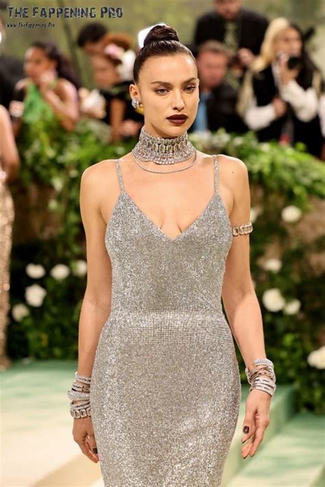 Irina Shayk Topless Bts Met Gala Photos The Fappening