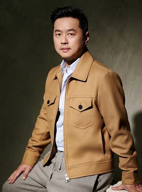 Eric Poh And Michelle Ho Arm In Arm Come Rain Or Shine