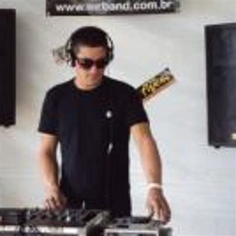 stream lucas neris fernandes music listen to songs albums playlists