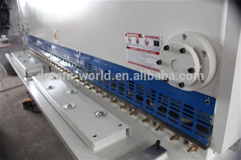 Qc11k 30 3200 유압 플레이트 전단 30mm Cnc 금속 단두대 기계 의 고품질 Qc11k 30 3200 유압 플레이트 전단 30mm