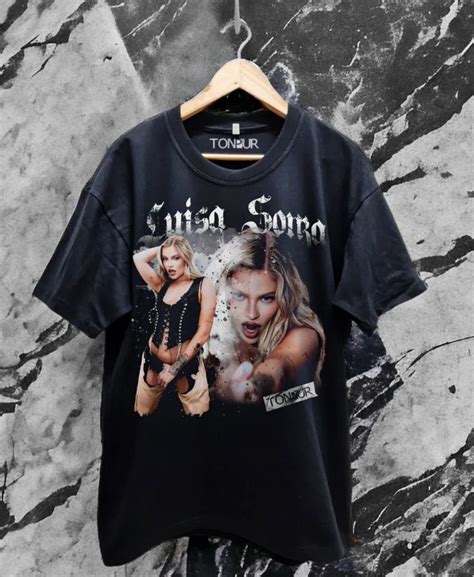 Tonpur 𝐀𝐫𝐭 𝐭𝐨 𝐰𝐞𝐚𝐫 On Instagram Camiseta Luíza Sonza Estampada 🔥
