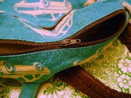 Tutorial Replacing A Broken Zipper Sewing