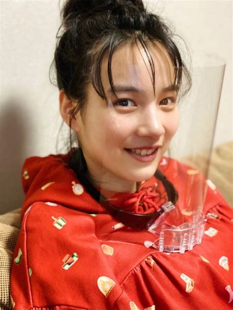 のん Official On Twitter かわいい 広告写真 パーカ