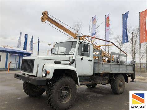 ГАЗ-3308 бурильно - крановая машина БКМ - 350 на ГАЗ - 33081.