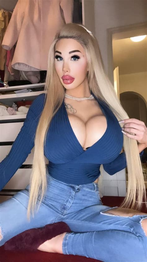 Bimbo In Blue R Bimbofetish