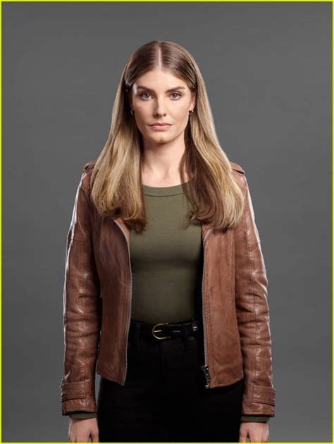 Nbc Debuts ‘quantum Leap Reboot Trailer Meet Star Raymond Lee