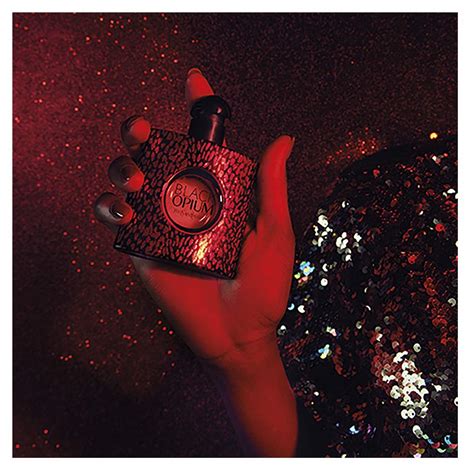 YVES SAINT LAURENT BLACK OPIUM BABY CAT: EL ESTADO MÀS SALVAJE DE UN ...