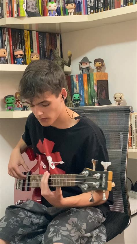 Bass Cover Tippa My Tongue 🤘🤘🤘 R Redhotchilipeppers