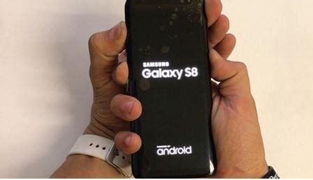 How To Turn On A Mobile Without Battery In An Emergency