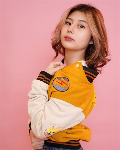 Onic Lydia Wanita Wanita Cantik Foto Gadis Cantik