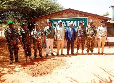 Duale Cdf Gen Ogolla Visit Kdf Troops In Somalia Kenya