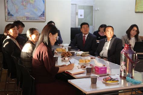 ДАРХАН УУЛ АЙМГИЙН ТӨВ НОМЫН САНД ӨГЛӨӨНИЙ ЦАЙ ТАЙ ХЭЛЭЛЦҮҮЛЭГ БОЛЛОО