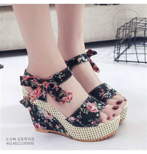 푸알인 여성 웨지샌들 플라워 패턴 신발 티몬