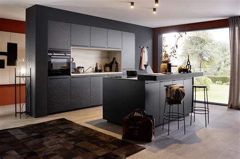 Schwarze K Chen Elegant Und Angesagt Prisma