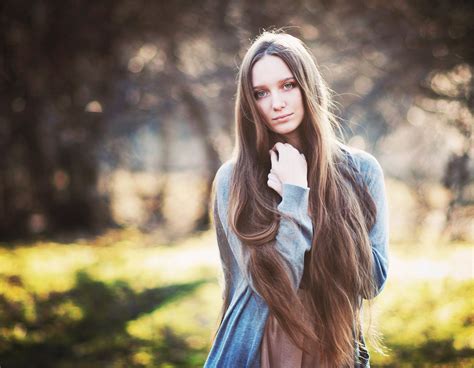 Девушка с длинными русыми волосами 64 фото