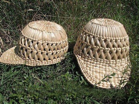 Pin van Shazzy Tong op Weaving in 2024
