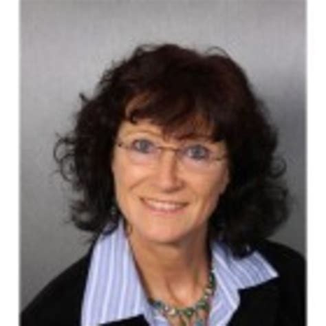 Manuela Ebert Leitung Marktbeobachtung Vu Solutions Gmbh And Co Kg Xing