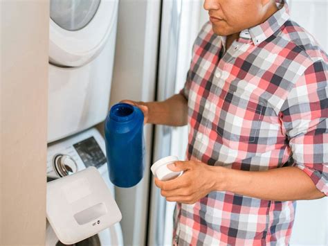 Як відчистити наліт у лотку для прального порошку найпростіший спосіб