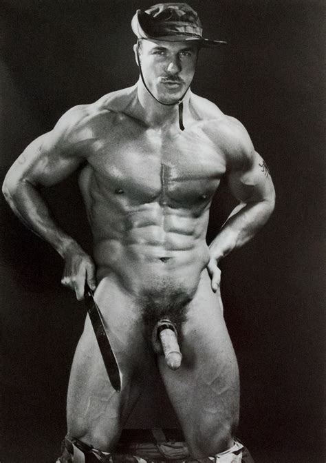 FRANK VICKERS Photo BoyFriendTV