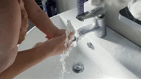 신생아 엉덩이 씻기기는 아기 비데 수전으로 30초 컷 네이버 블로그