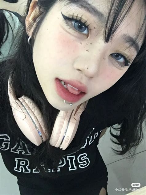 Pin De Am Em Makeup Ideias De Maquiagem Tutoriais De Maquiagem Maquiagem De Olhos Coreana