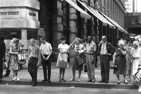 Tw Slc018 Chicago Street Life 1950s Iconic Images