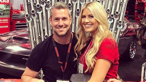 Flip Or Flop Star Christina Anstead Celebrates 1 Year Anniversary