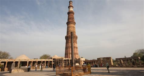 Iron Pillar Mehrauli Delhi History Architecture Built By