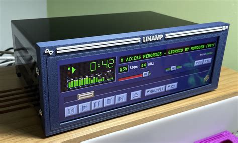 Levensechte Winamp Mp3 Speler Nagebouwd Met Op Raspberry Pi Gebaseerde