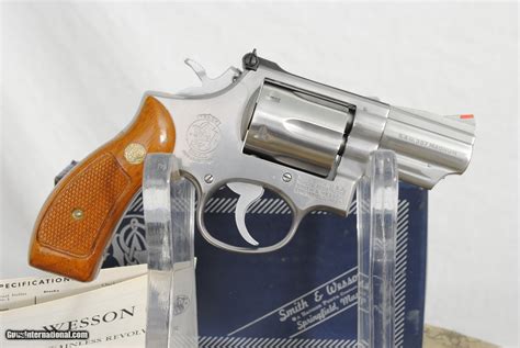Smith And Wesson Model 66 Combat Magnum Original Box And Paperwork