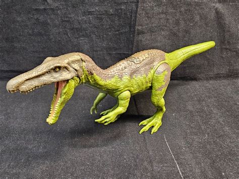 Jurassic World Camp Cretaceous Dino Escape Baryonyx Limbo Roar Attack