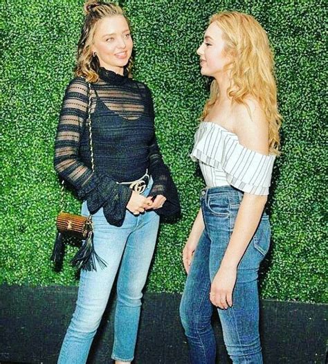 Pin By Beatrella On Peyton List Peyton List Women Peyton Roi