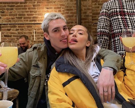 Corinna Kopf Drake Emily Gurr Paige Lorenze And Tommy Couple Goals Pic
