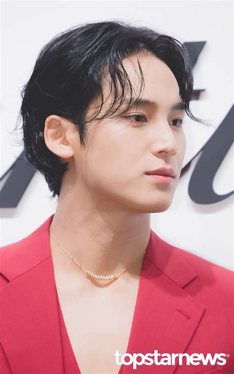 [hd포토] 세븐틴 민규 ‘귀공자 포스 까르띠에 포토콜 최규석 기자 톱스타뉴스