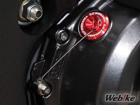 Yoshimura의 풀 엑츄에이터 2개가 장착되어 있는 하야부사 데모카 신작 바 엔드 등도 주목 Webike Magazine