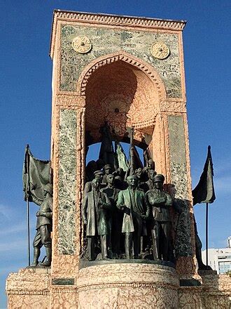 Cümhuriyyət Abidəsi İstanbul — Vikipediya