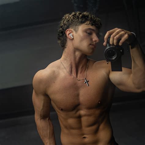 Daniel Wyatt Youtube