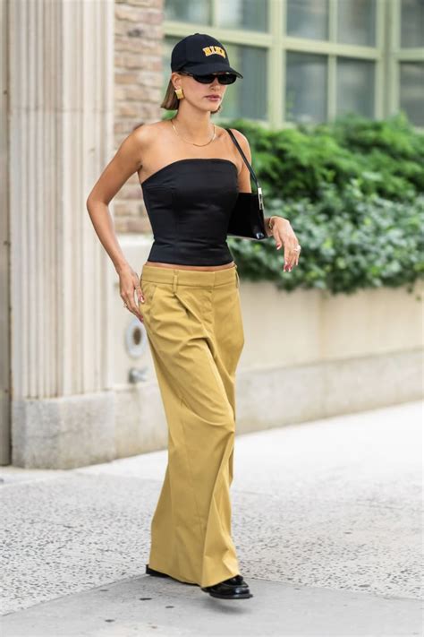 Hailey Bieber June 2023 Sokak Stili Moda Stilleri Kadın Modası