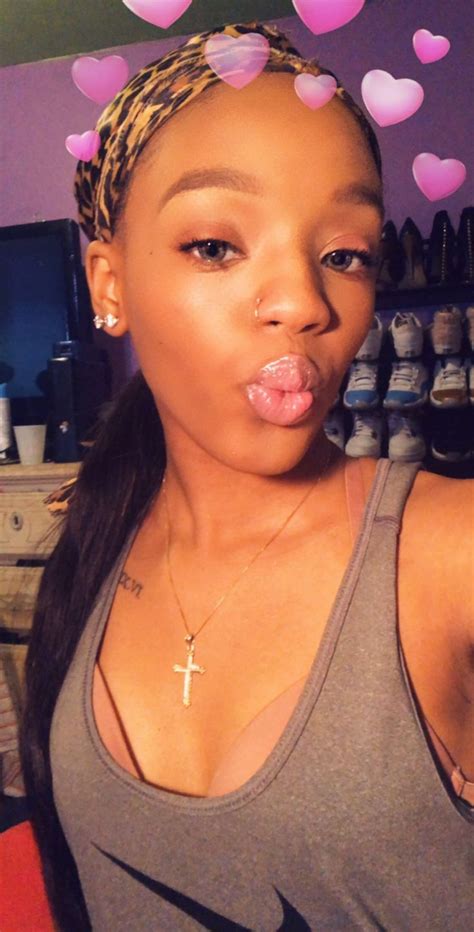 Selfie Queen Selfie Fashion Hoop Earrings