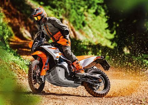 Ktm Unveils A Revamped 890 Adventure R For 2023 Adv Pulse